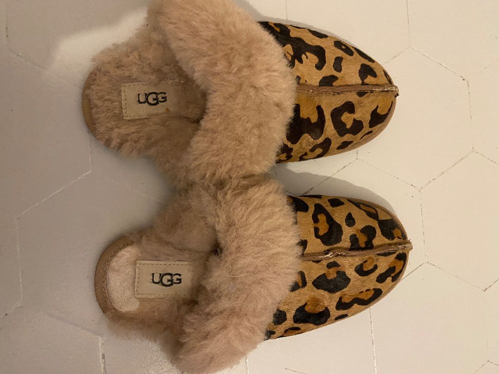 UGG Hausschuhe Damen Grösse 36 Fell Leo Print Schuhe (Gebraucht) in ...