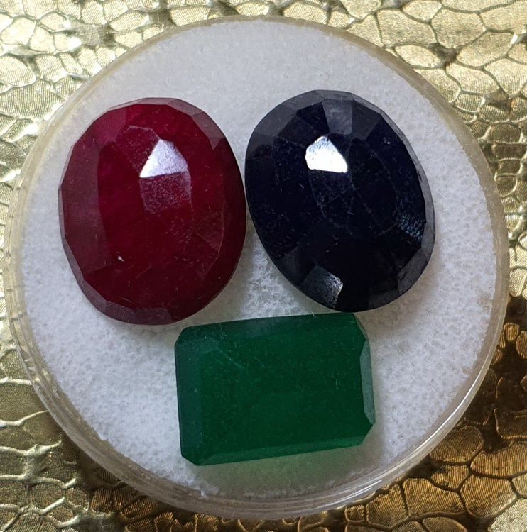 3 Gemmes: rubis, saphir, émeraude, 63 Ct | Acheter sur Ricardo