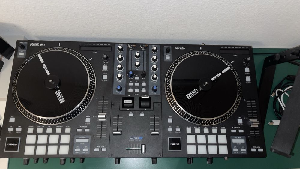 RANE ONE Serato DJ Controller - Top Zustand! Wie neu. (Gebraucht) in ...