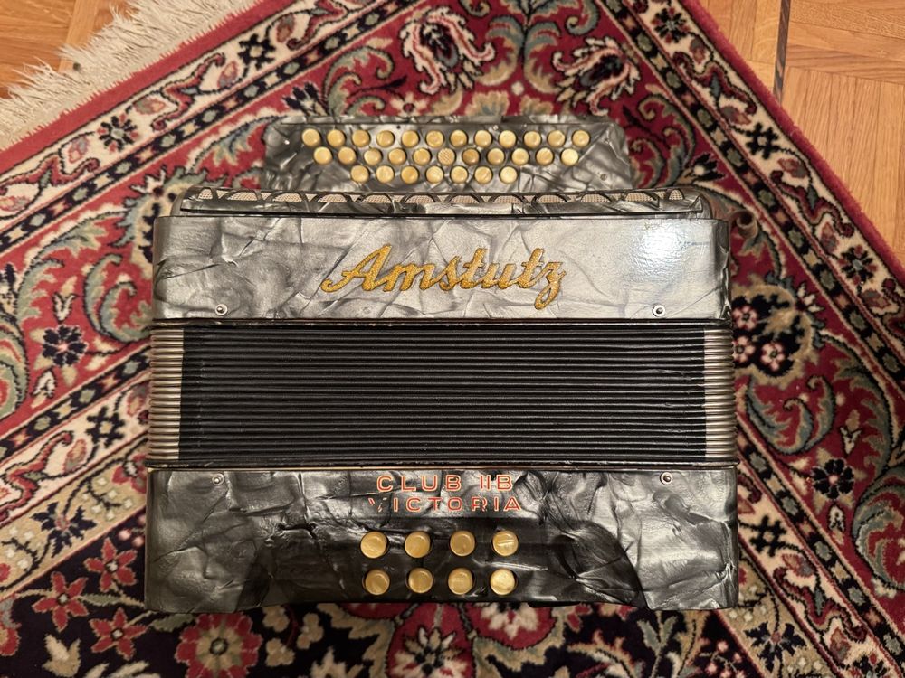 Accordéon Hohner (Amstutz) Club IIB Victoria (D'occasion) à Posieux ...