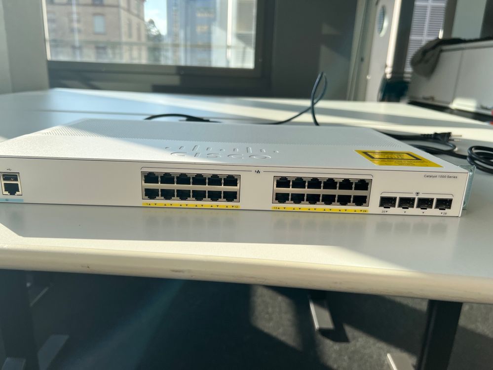 Switch Cisco Catalyst 1000 24x RJ45 + 4x SFP, PoE+, L (Gebraucht) in ...