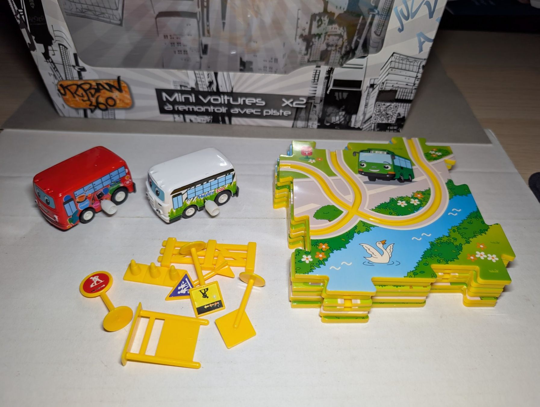 Fx Toys FOMAX Mini Voitures à remontoir avec piste (D'occasion) à Gland ...