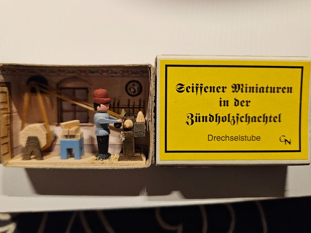 Seiffener Miniaturen in der Zündholzschachtel Drechselstube (Gebraucht ...