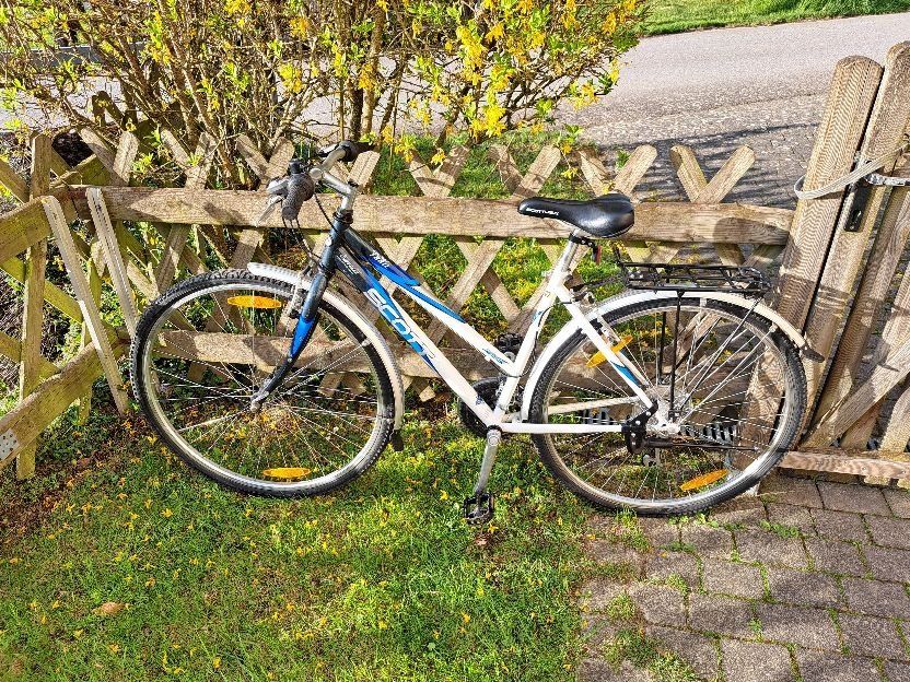Joli vélo Scott de ville ou camping (Gebraucht) in Dompierre VD für CHF ...