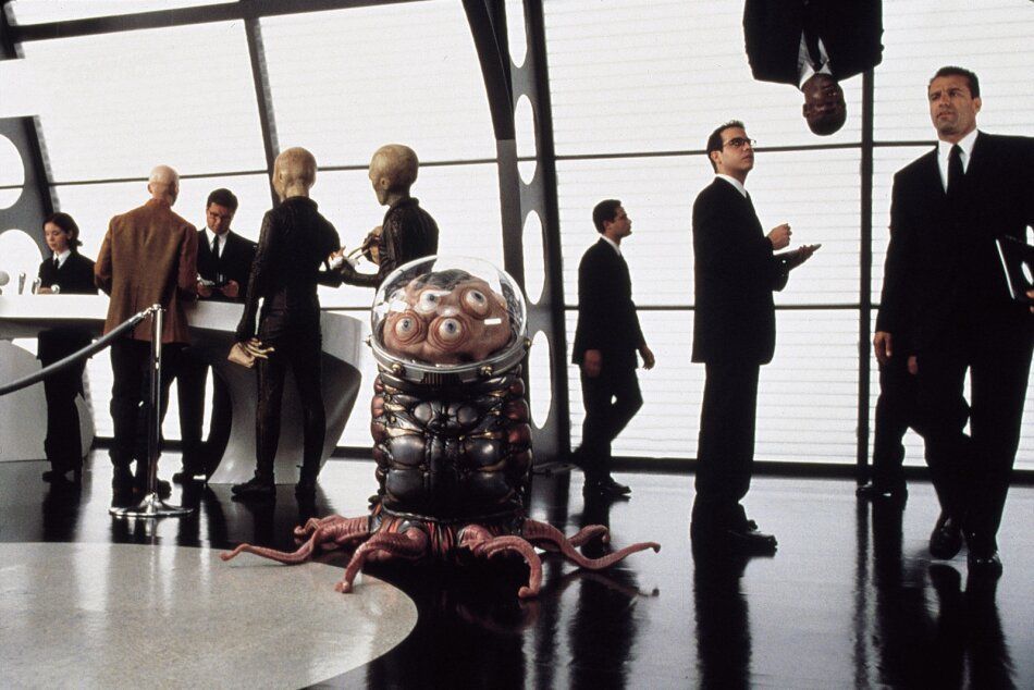 MIB - Men in Black 1-3 & Men in Black International (4 DVDs) (Neu ...