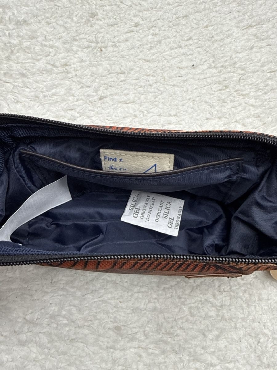 Trousse/pochette orange foncée - neuve! (Neuf avec emballage d'origine ...