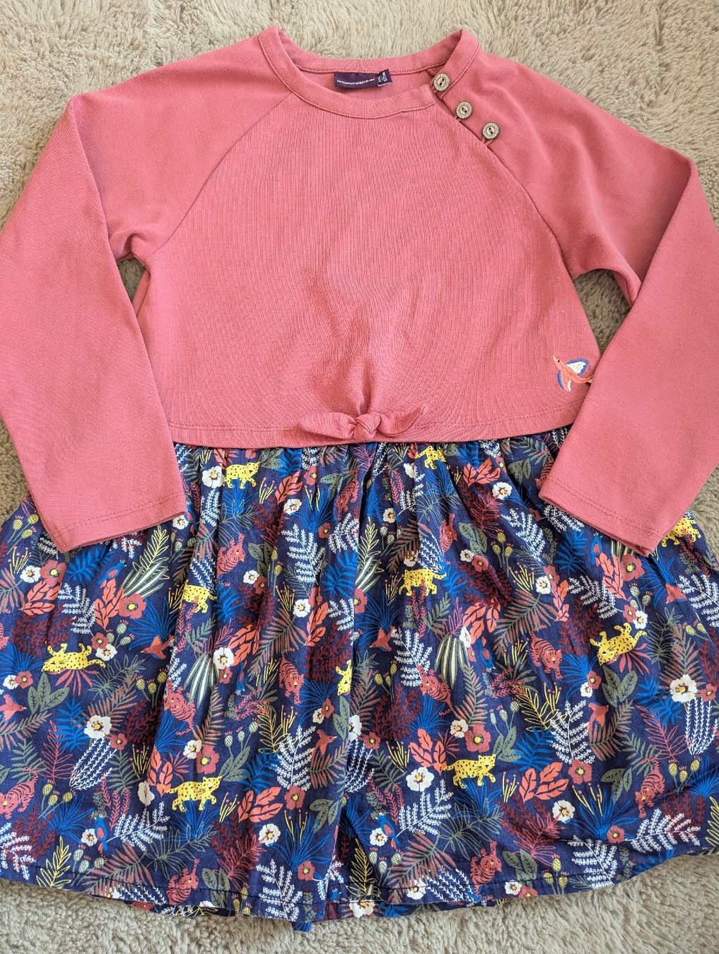 robe chaude sergent major 7 ans (D'occasion) à Montreux pour CHF 15 ...