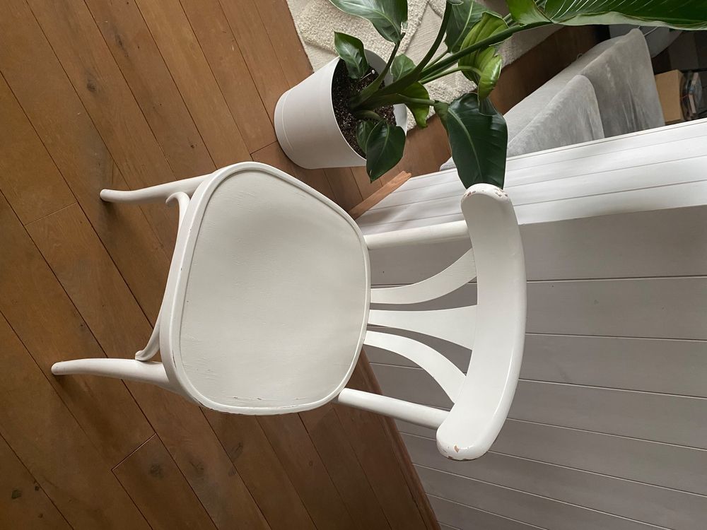 Stuhl Weiss Vintage