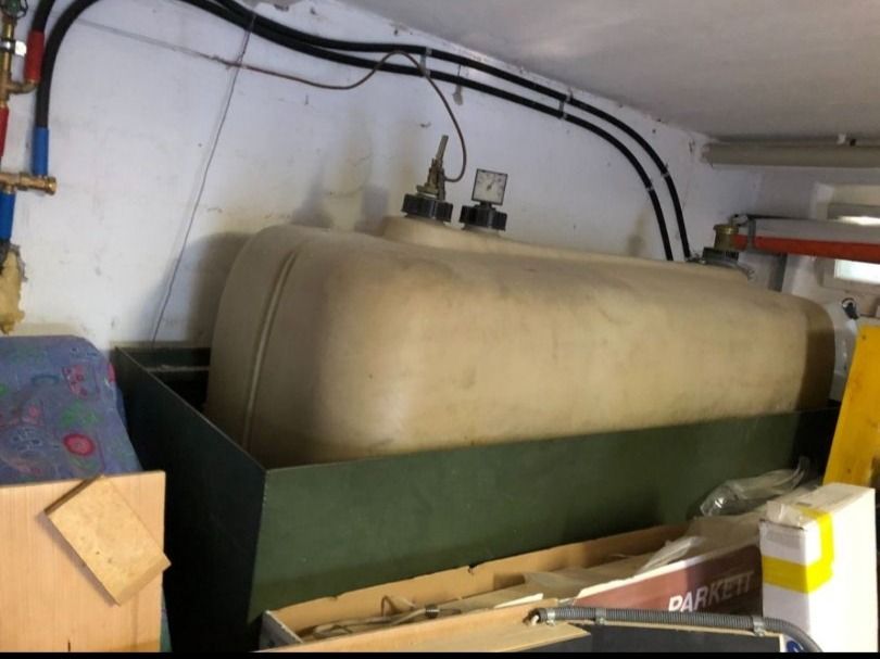 Dieseltank Heizöltank Oeltank Heizöl 2000l mit Stahlwanne | Kaufen auf ...