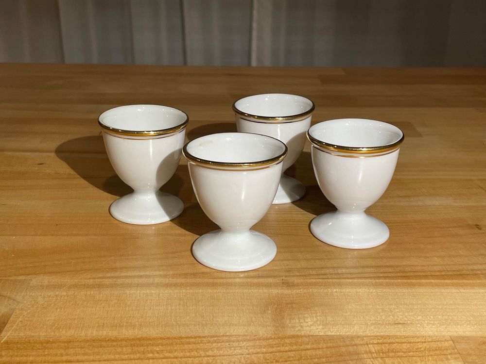4er Set Eierbecher aus Porzellan (Gebraucht) in Rümlang für CHF 21.5 ...