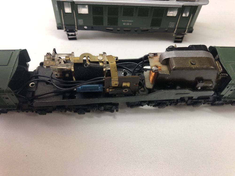 Märklin 3022, E-Lok, Baureihe E94 der DB, grün, Guss (Gebraucht) in ...