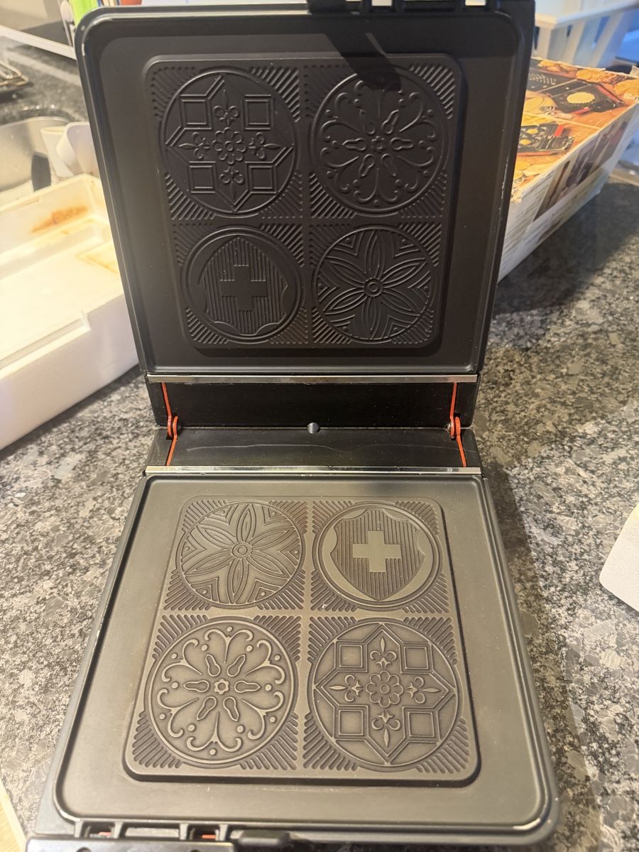 Sigg Brezel & Waffeleisen (Neu (gemäss Beschreibung)) in Grenchen für ...