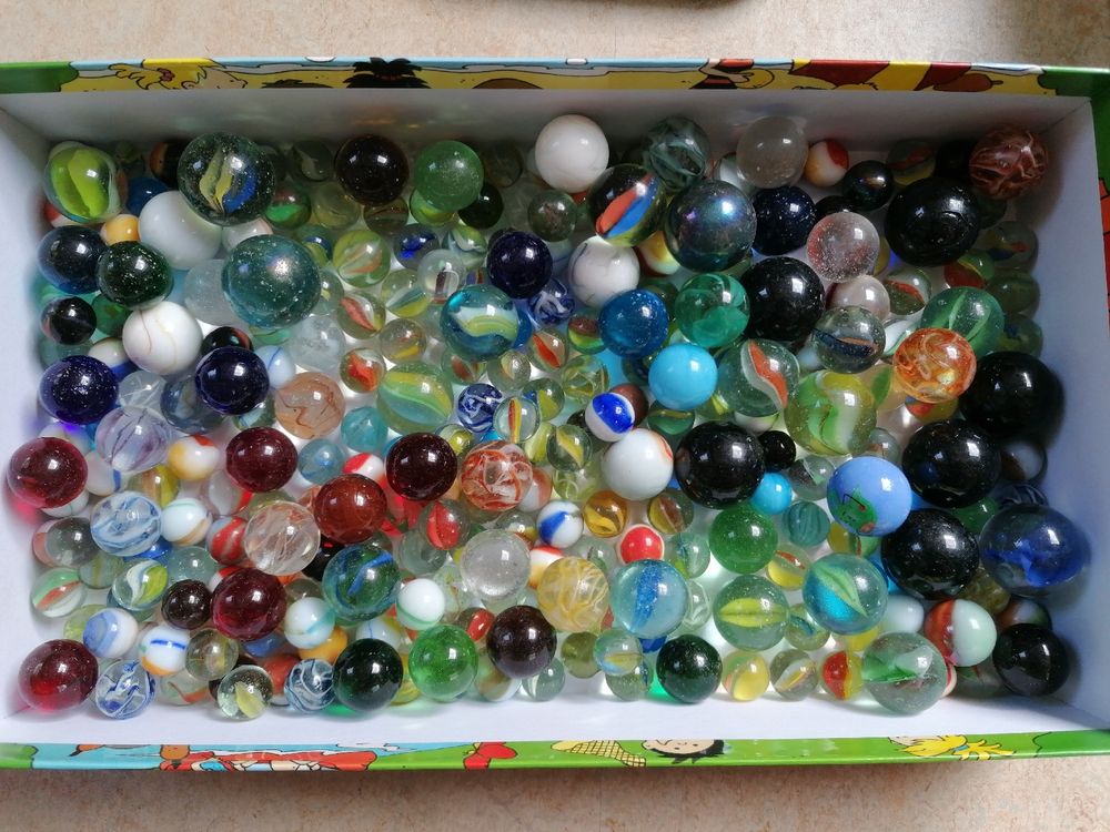 Alte Murmeln / Glasmurmeln Sammlung verschiedene Grössen (Gebraucht) in ...