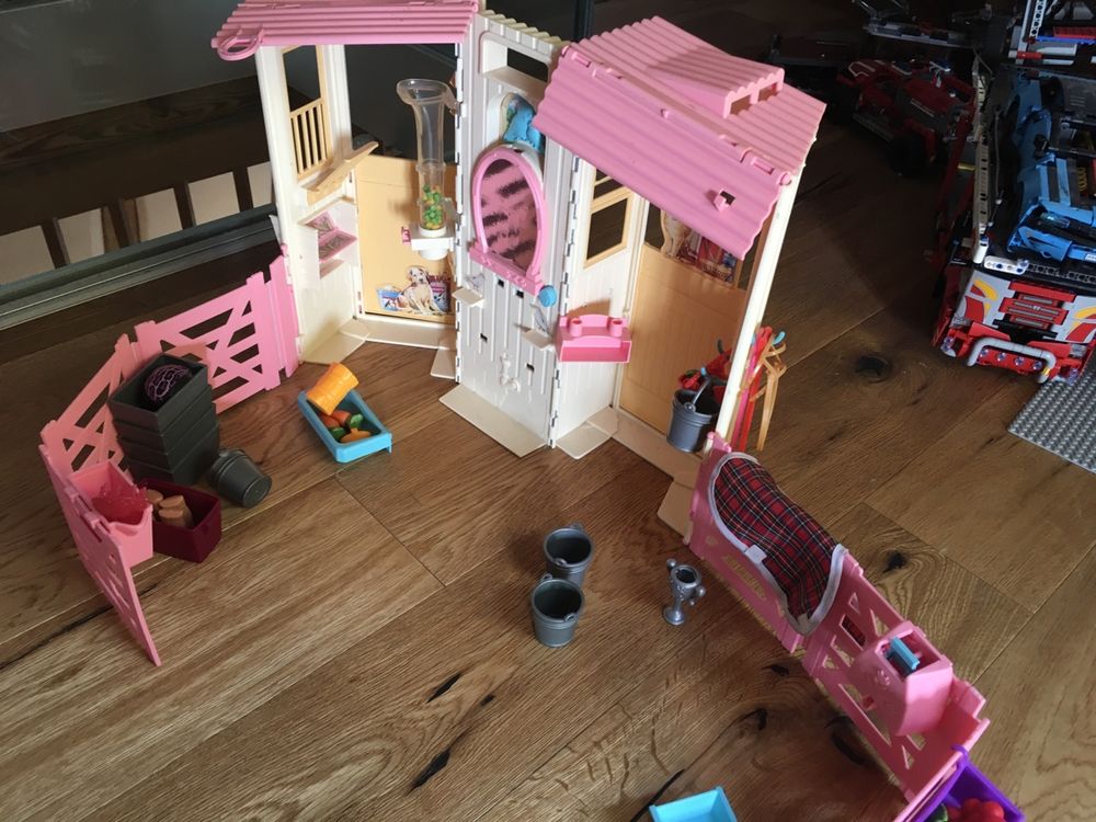 Barbie Pferdestall mit Zubehör | Kaufen auf Ricardo
