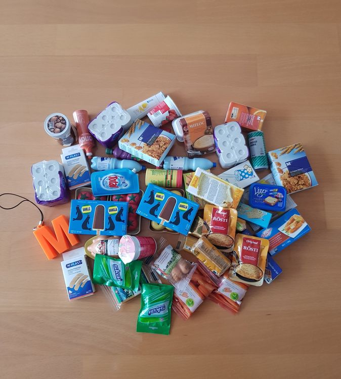 Migros Mini Mania Verkäuferladen Artikel (50 Stück) (Gebraucht) in ...