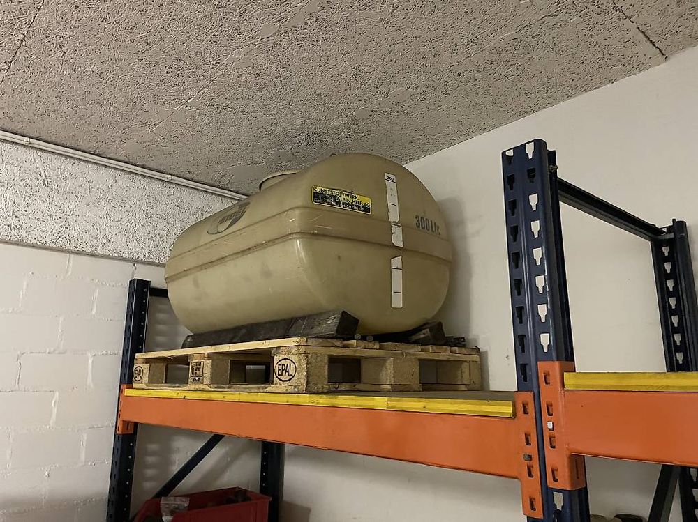 Wassertank 300L (Gebraucht) in Neuendorf für CHF 80 – nur Abholung auf ...