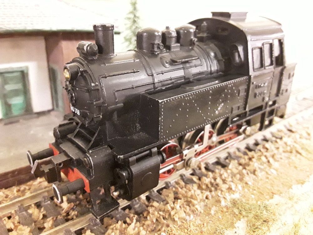 Modelleisenbahn _ Trix _ Lokomotive 80018 _ Spur H0 (Defekt) in Uerikon ...