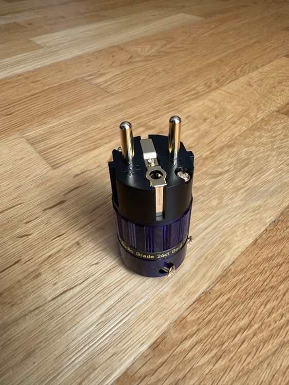 Isotek Schuko Stromstecker (Gebraucht) in Mellingen für CHF 29 – mit ...