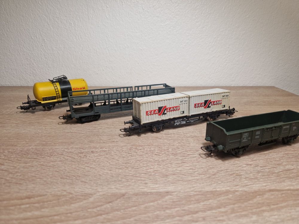 Lima 4 x Güterwagen H0 (P) (D'occasion) à St-Aubin-Sauges pour CHF 14 ...