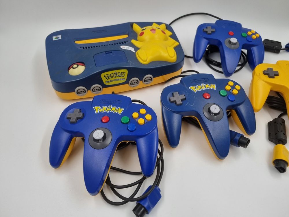 Nintendo 64 Pikachu Edition + 2 Pokemon Controller (Gebraucht) in ...