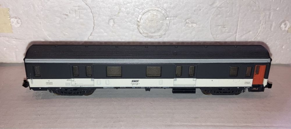 SNCF fourgon Corail Lima avec boîte | Kaufen auf Ricardo