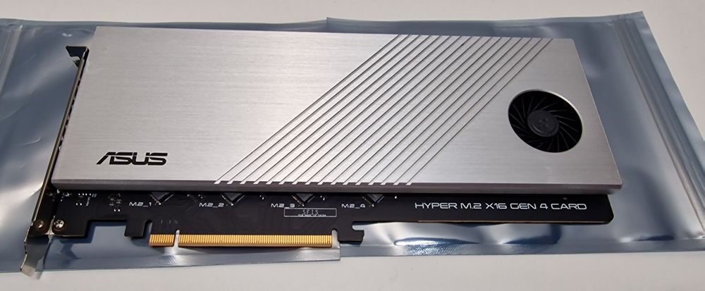 4 x Samsung PM9A3 960 GB, M.2 22110 + Asus Hypercard (Gebraucht) in ...