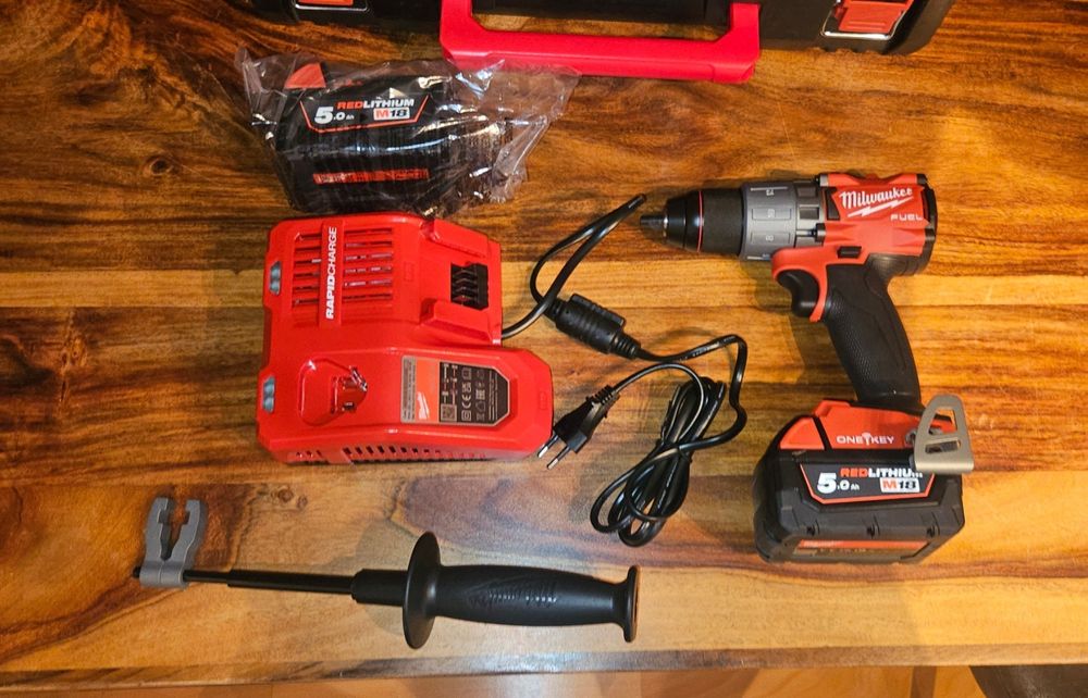 Milwaukee Akkuschrauber m18 (Neu und originalverpackt) in Hedingen für CHF 395 – nur Abholung ...