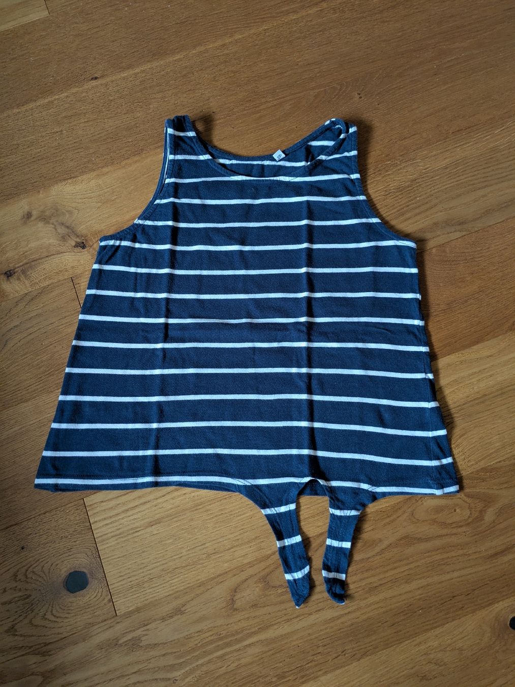 7 Kleider, alle in der Grösse 146/152 top Zustand (Gebraucht) in Giswil ...