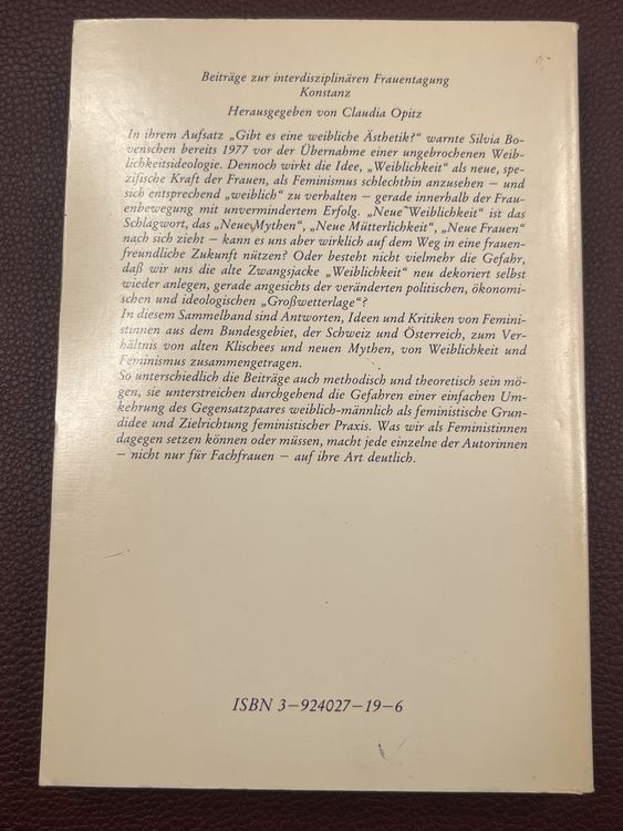 Buch: Weiblichkeit oder Feminismus? 📚 (Gebraucht) in Forch für CHF 2 – mit Lieferung auf Ricardo ...