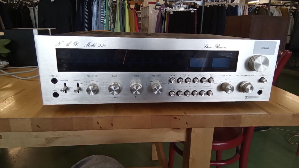 Vintage Stereo Receiver NAD 300 | Kaufen auf Ricardo