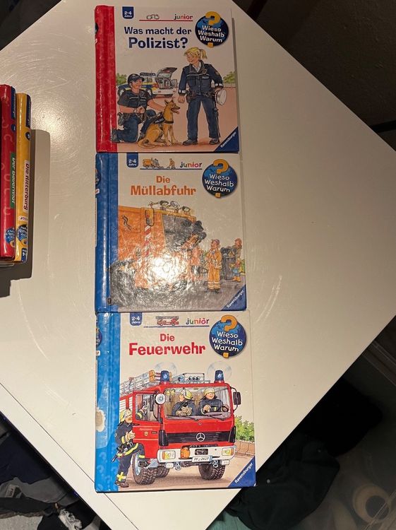 Was ist was Bücher-Paket (Gebraucht) in Baden für CHF 8 – mit Lieferung ...