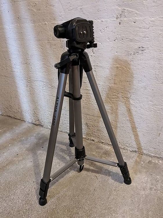 Stativ Alpha 2500 (Gebraucht) in Zürich für CHF 20 – nur Abholung auf ...