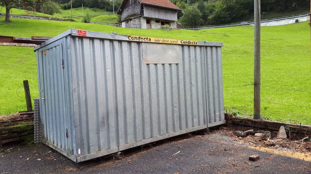 Matrial Container | Kaufen auf Ricardo