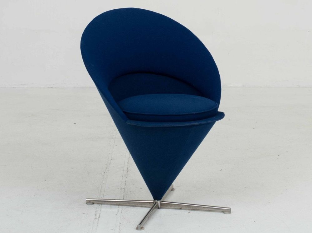 Vitra Cone Chair von Verner Panton in Blau (Gebraucht) in Zürich für CHF 880 – nur Abholung auf ...