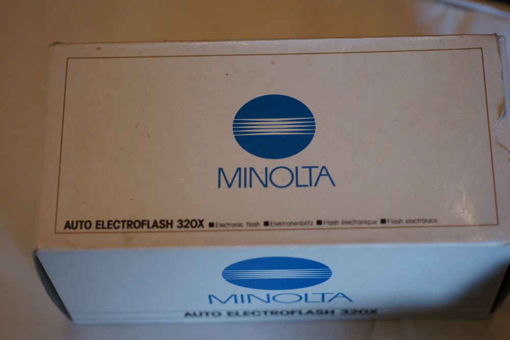 Minolta Auto Electroflash 320X (Neu (gemäss Beschreibung)) in Oetwil a ...