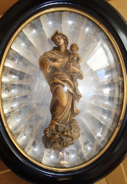 Madonna mit Kind aus Holz, im Klosterrahmen, antik (Gebraucht) in Oberdorf NW für CHF 87 – mit ...