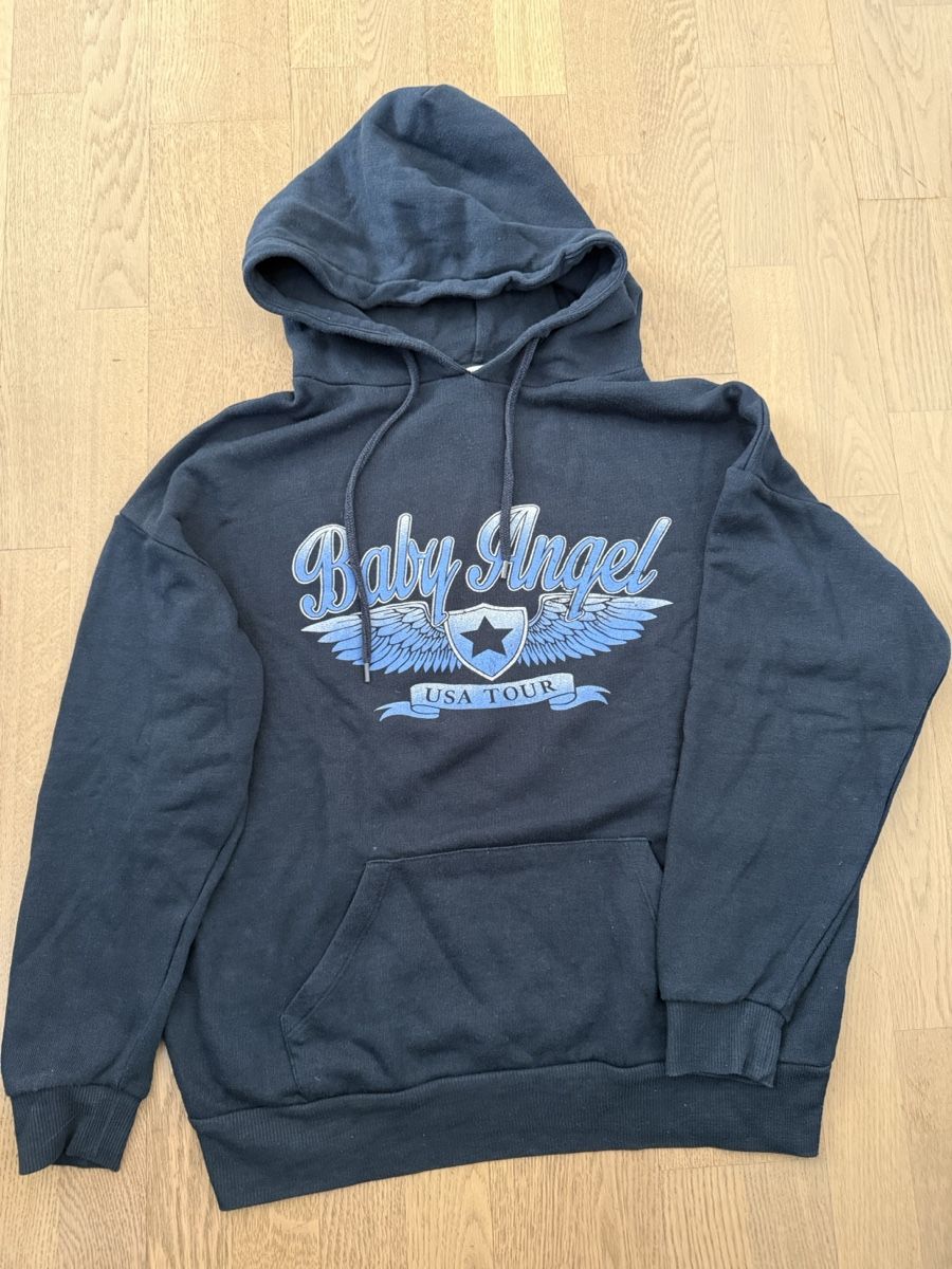 Cooler Baby Angel Hoodie, Grösse S, Perfekt für den Herbst (Gebraucht ...