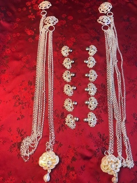 Trachtenschmuck, Berner Tracht, Silber (Gebraucht) in Hindelbank für CHF 600 – mit Lieferung auf ...