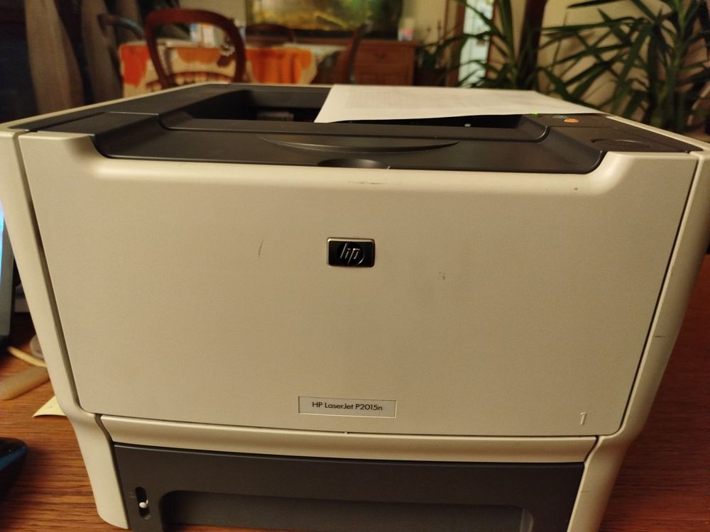 HP LaserJet P2015n Netzwerkdrucker günstig abzugeben | Kaufen auf Ricardo