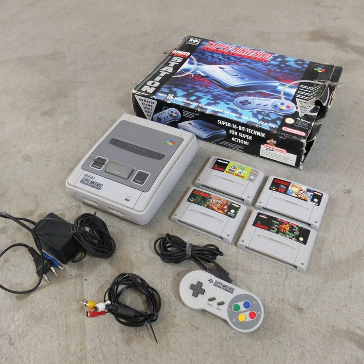 SNES Konsole + 1 Controller + 4 Spiele (Gebraucht) in Basel für CHF 160 ...