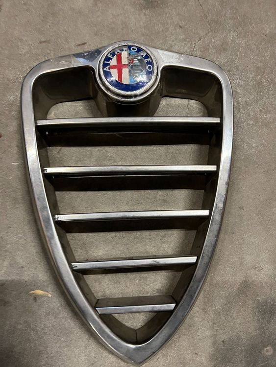 Alfa Romeo Frontgrill 60er (Gebraucht) in Egg b. Zürich für CHF 125 ...
