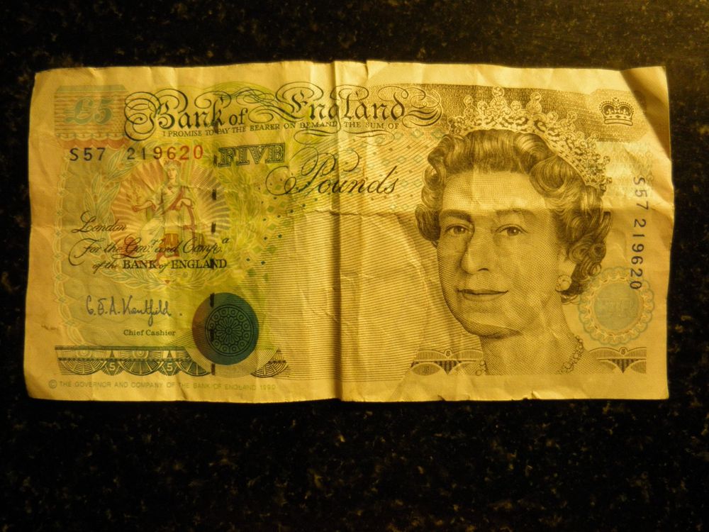 Banknote England 5 (Gebraucht) in Luzern für CHF 5 – mit Lieferung auf ...