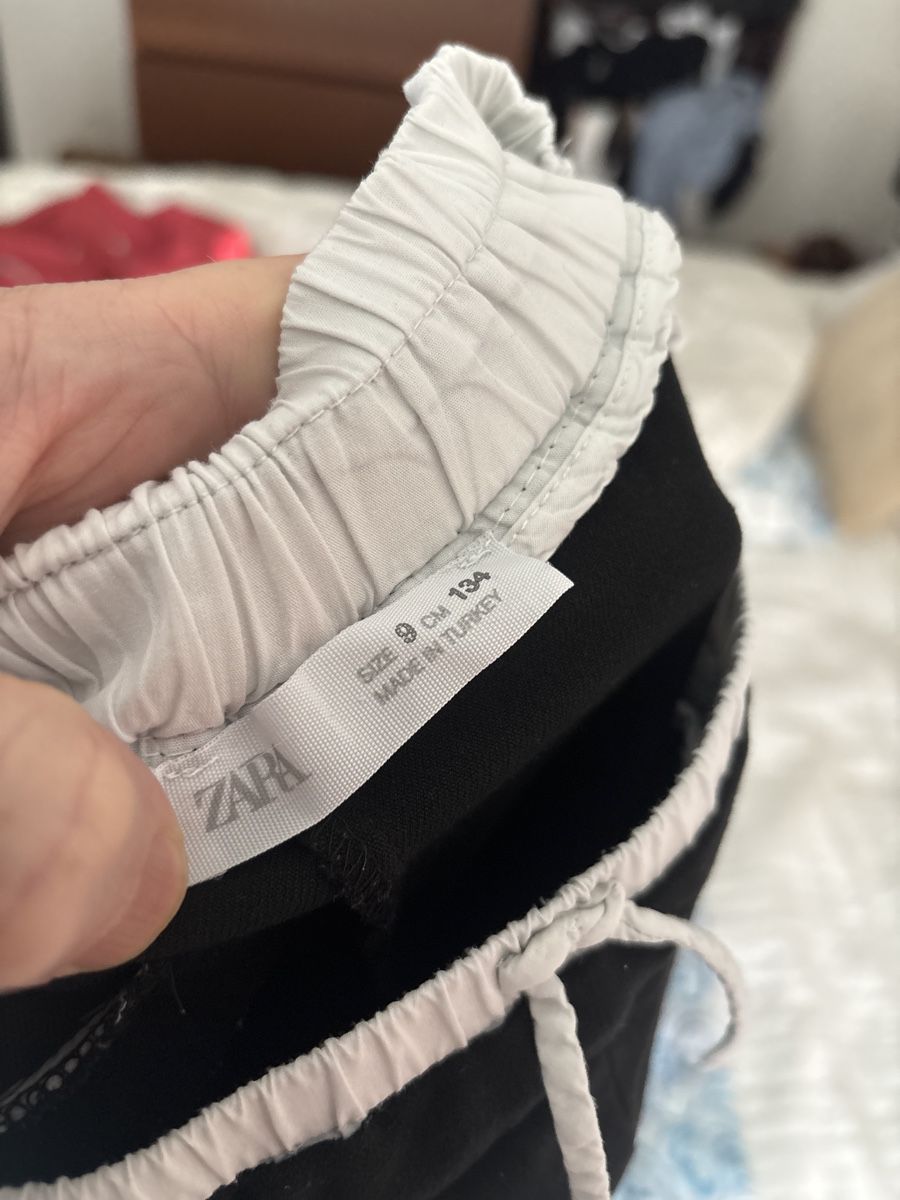 Zara Hose Gr. 134, Schwarz, Top Zustand für den Sommer! (Gebraucht) in Zürich für CHF 5 – mit ...