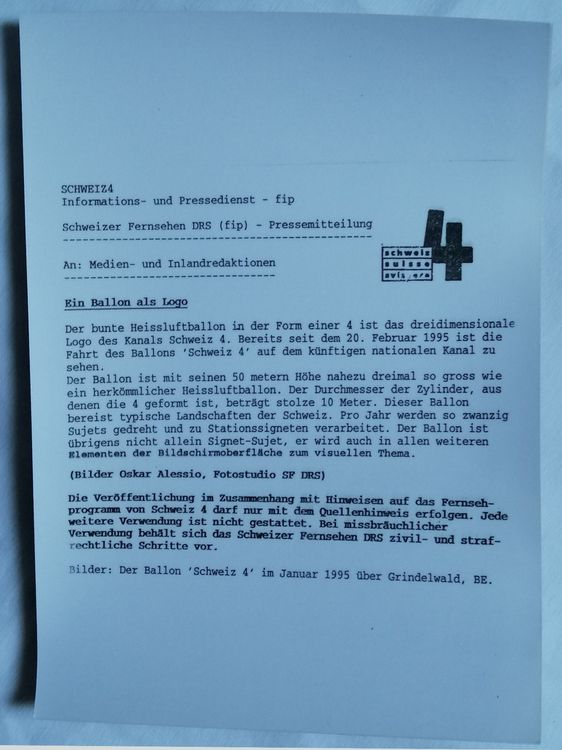 Fotos 2x Logo Schweiz 4 als Ballon über Grindelwald, 1995 (Gebraucht) in Oberriet SG für CHF 8 ...