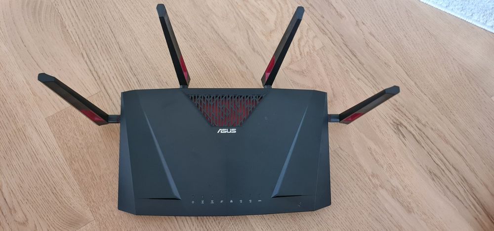 Asus RT-AC88U (Gebraucht) in Oberarth für CHF 51 – mit Lieferung auf ...