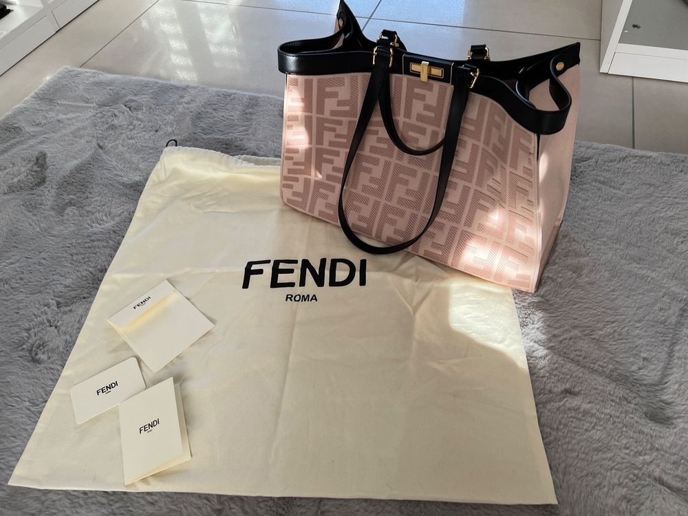 Rosa Peekaboo X-Tote Fendi (Gebraucht) in Immensee für CHF 1000 – mit ...