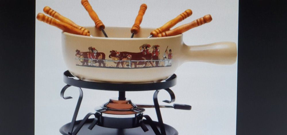 Nouvel Käsefondue Set - NEU und original (Neu und originalverpackt) in Neuenkirch für CHF 35 ...