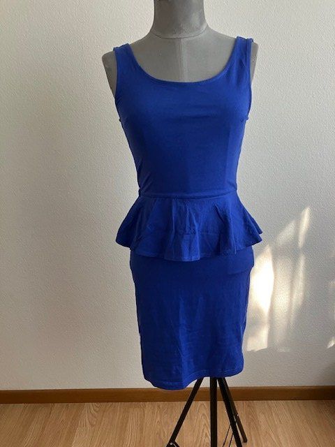 Robe d'été bleu roi, moulante et élégante - Taille S (D'occasion) à Marin-Epagnier pour CHF 6.95 ...