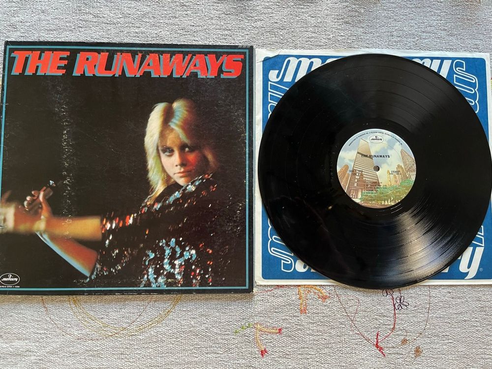 The Runaways – The Runaways - LP - USA - 1976 (Gebraucht) in Zofingen ...