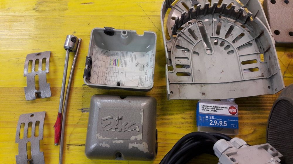 2 EFKA Variostop Nähmaschinenmotoren (Gebraucht) in Reinach BL für CHF ...